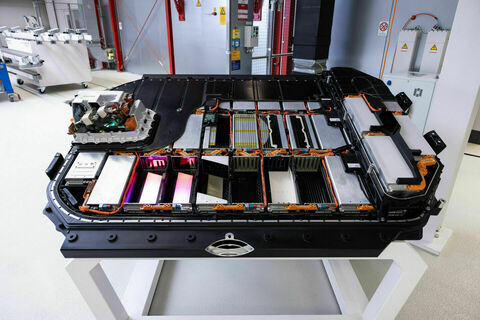 Charging technology and infrastructure | Audi MediaCenter