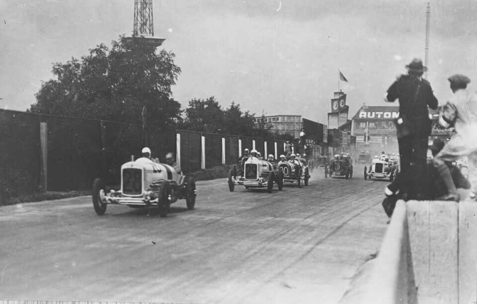 Vierfachsieg für die NSU-Rennwagen Typ 6/60 PS beim „Großen Preis von ...