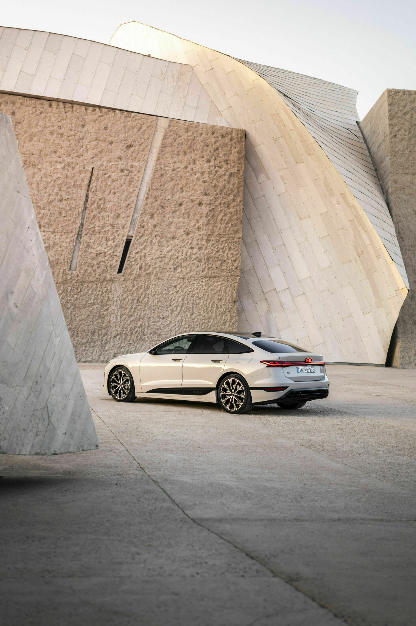 Rethinking the upper mid-size segment: the Audi A6 e-tron sets ...