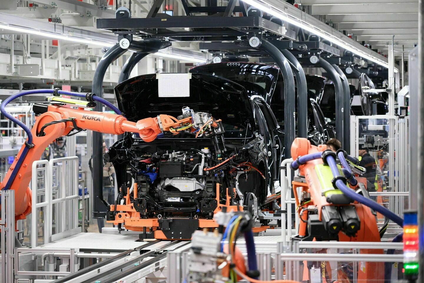 Audi starts production of electric models at its new plant in China ...