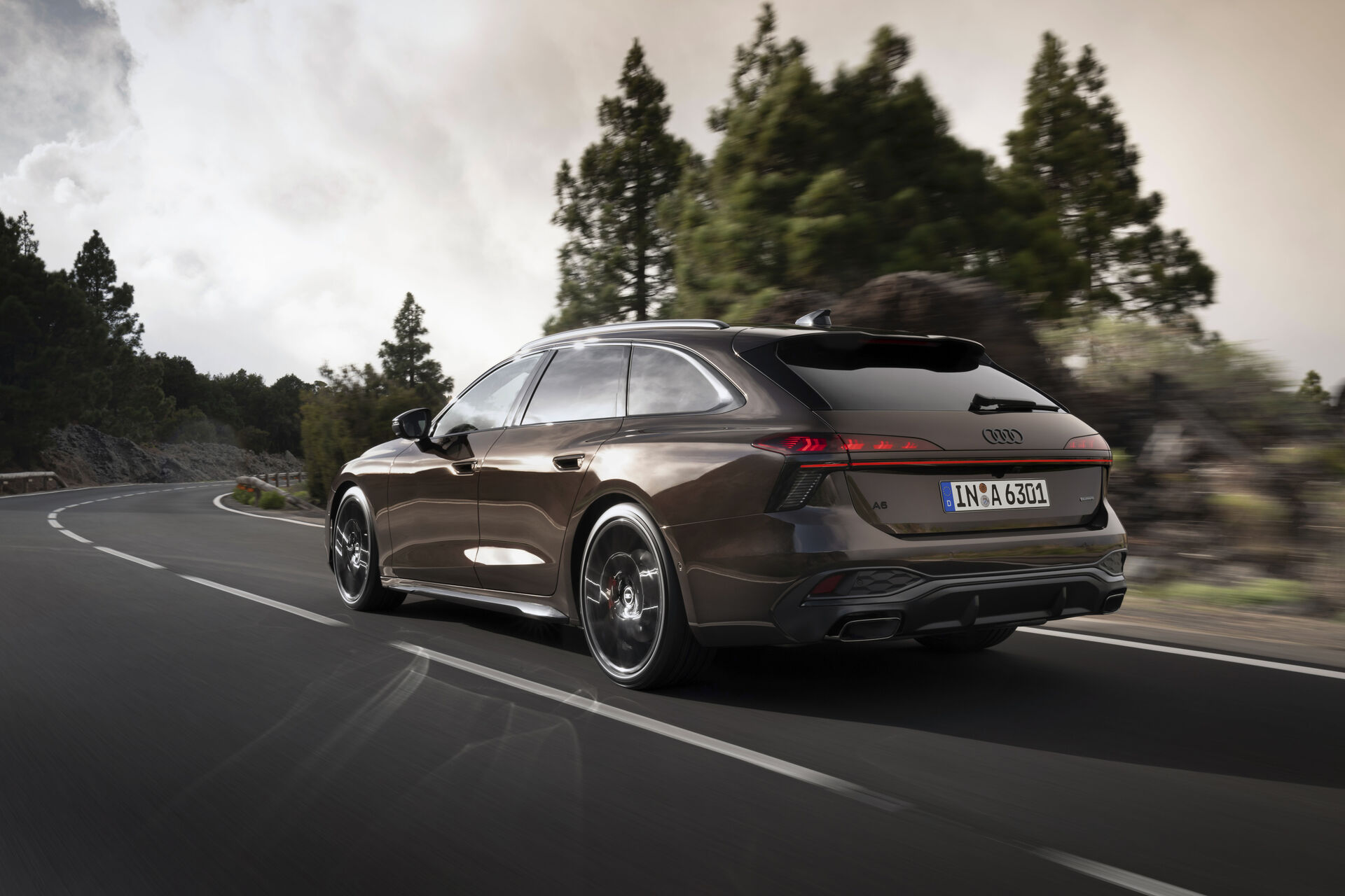The new Audi A6 Avant: Business class meets sports elite | Audi MediaCenter