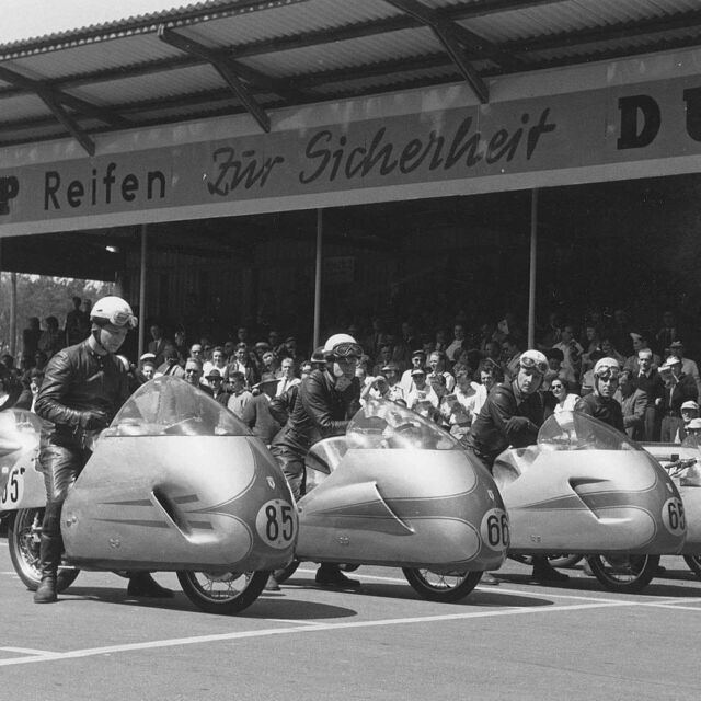 start of a motorcycle race | Photo | Audi Media Center