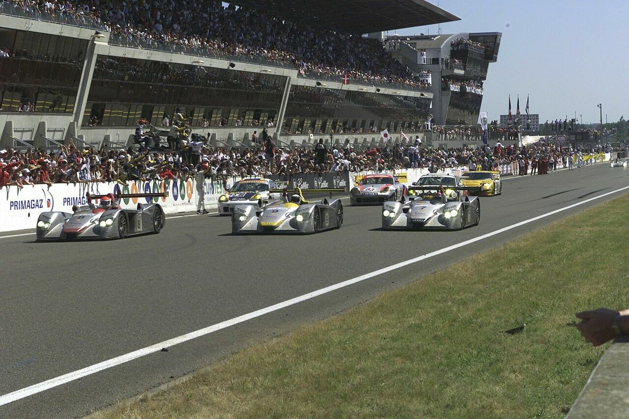 Flashback: Le Mans 2000 and the Audi idea of changing the rear end ...