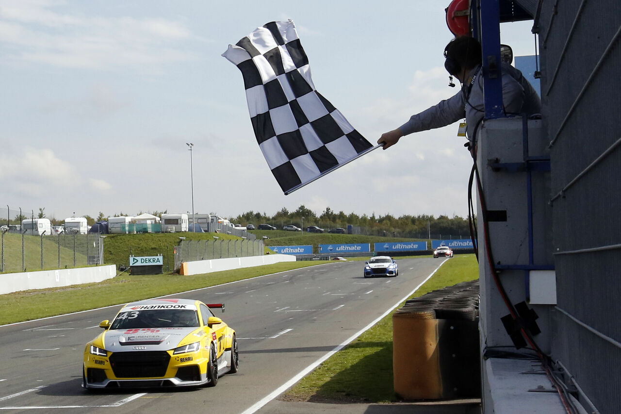 Audi Sport TT Cup hits the finish straight | Audi MediaCenter