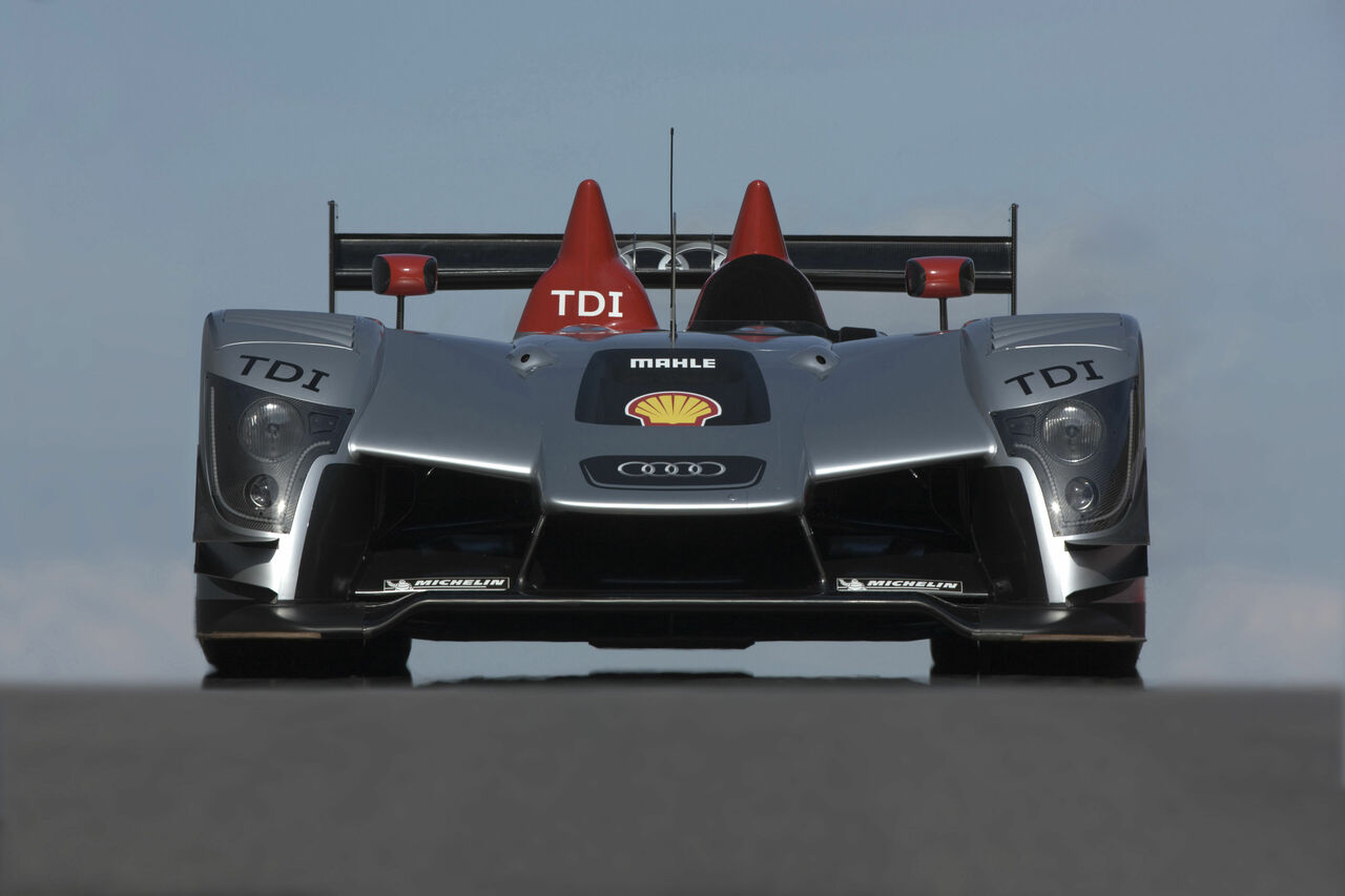 Audi R15 TDI: first “second” generation diesel racing sports car | Audi ...