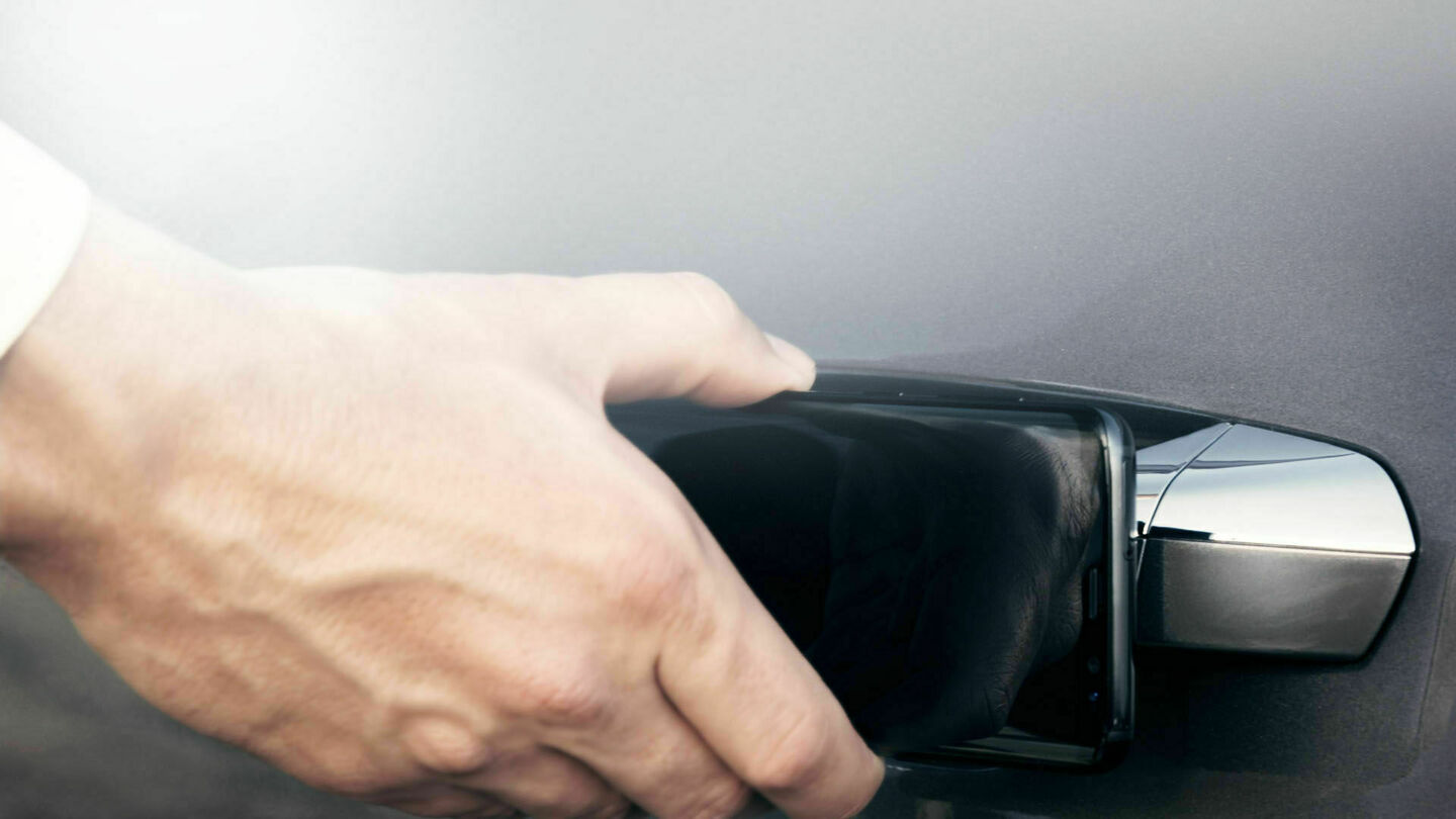 User operation, Displays and Infotainment | Audi MediaCenter
