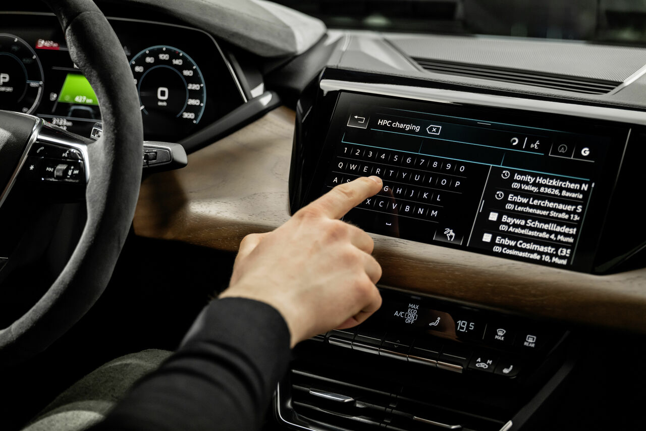 Driver assist systems | Audi MediaCenter