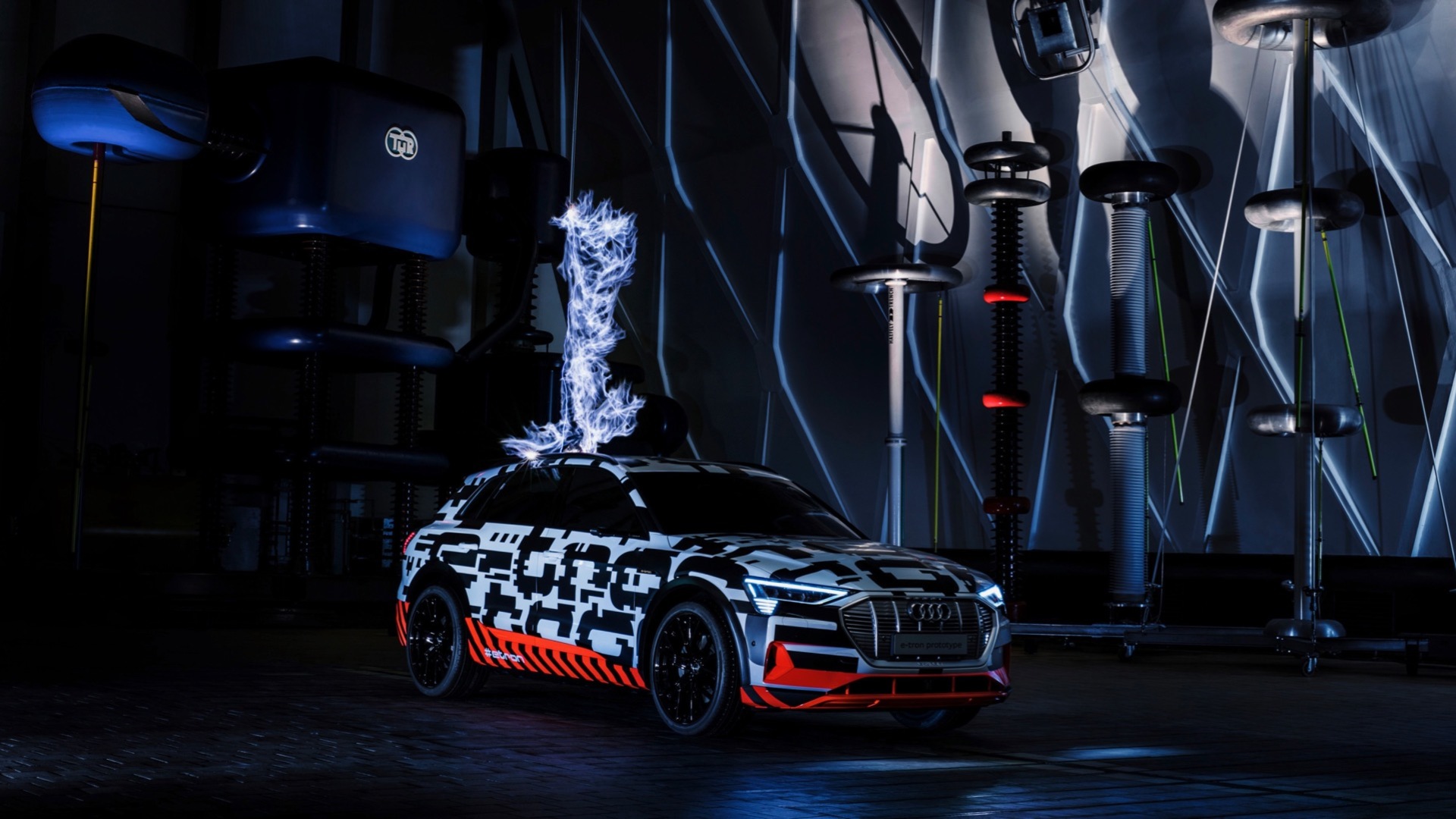 The Audi e-tron prototype in a Faraday cage | Video | Audi MediaCenter