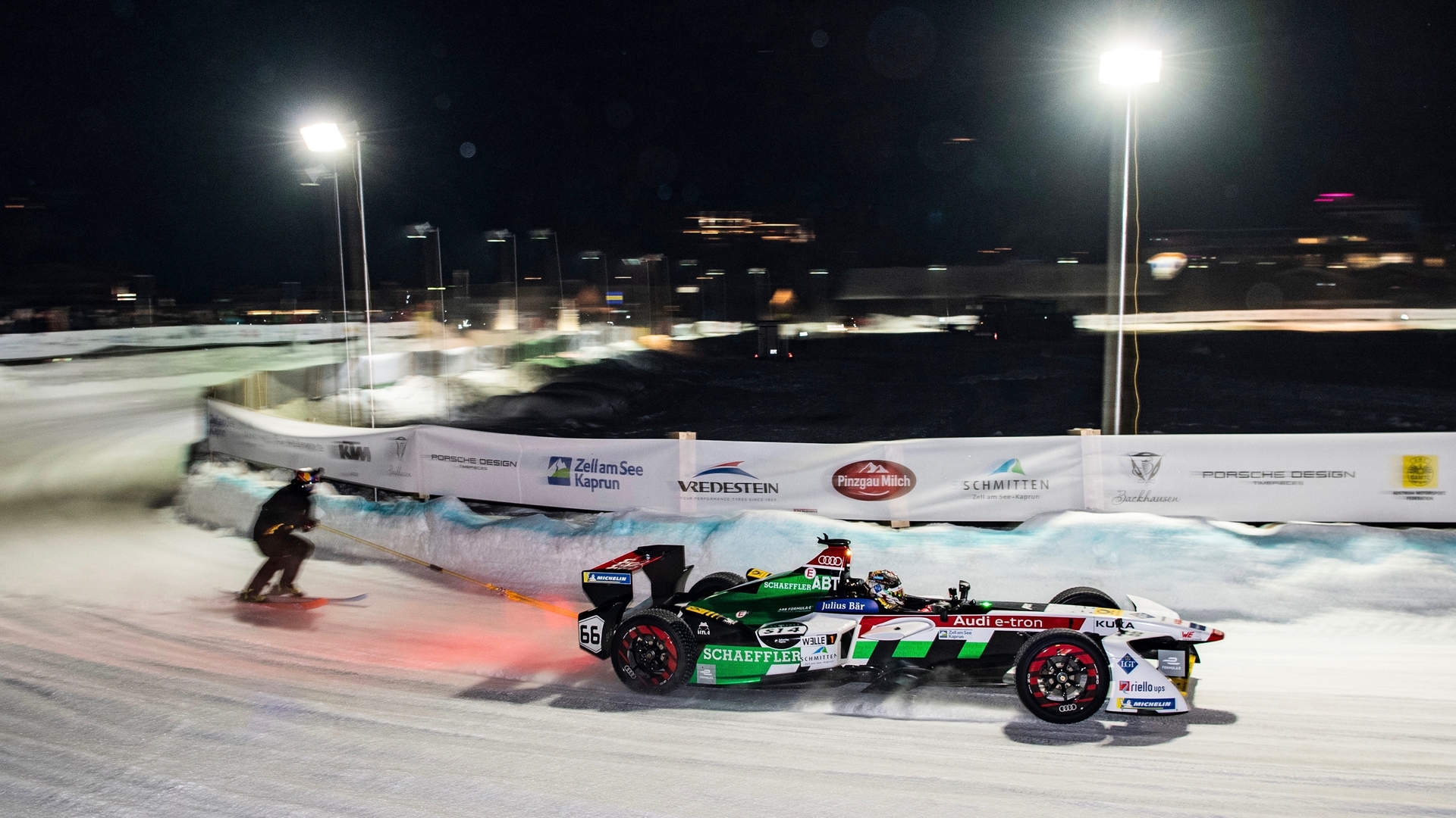 GP Ice Race | Video | Audi MediaCenter