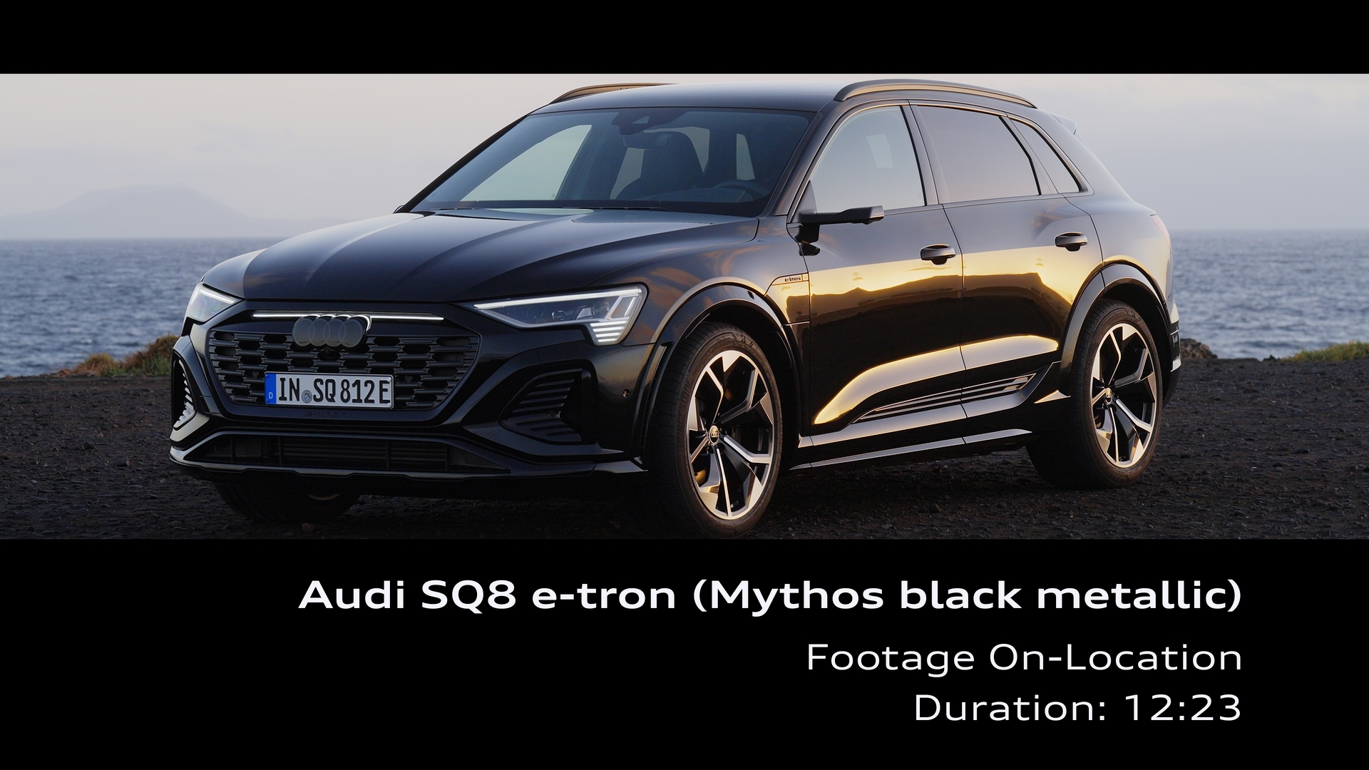 Footage: Audi SQ8 e-tron Mythosschwarz Metallic | Video | Audi MediaCenter